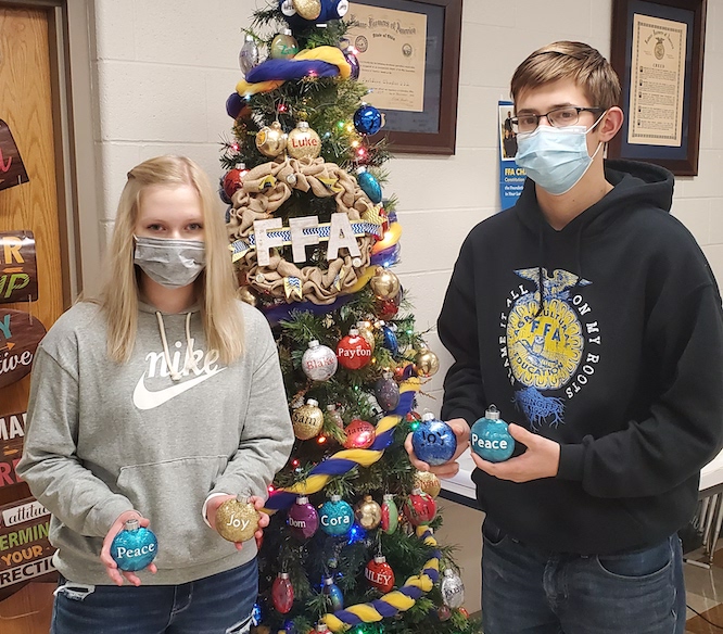 Paulding FFA Celebrates the Christmas Season! | West Bend News